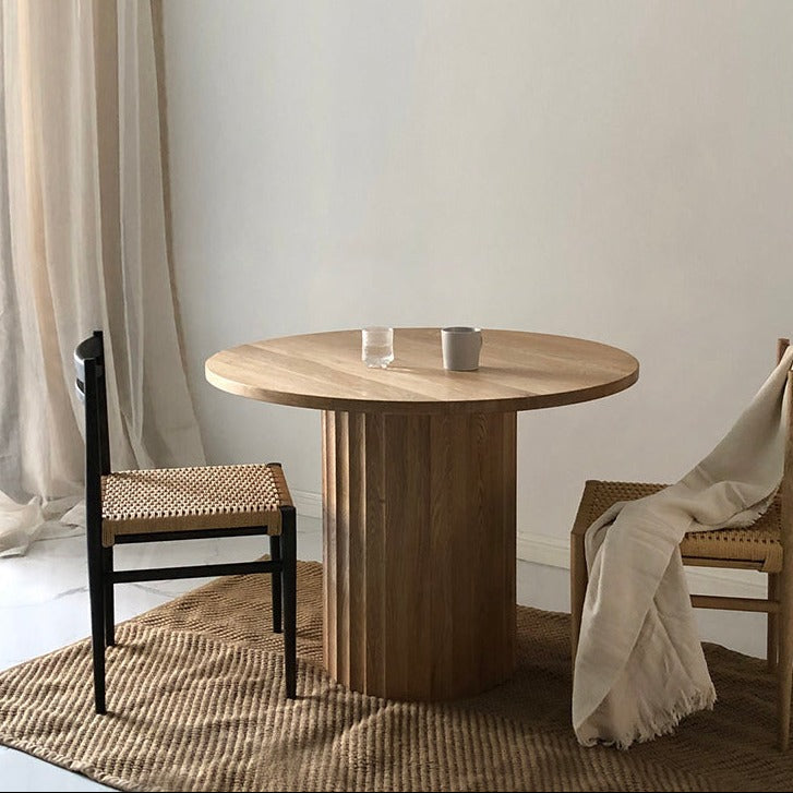 Michi Japanese solid wood round dining table – dill and johan